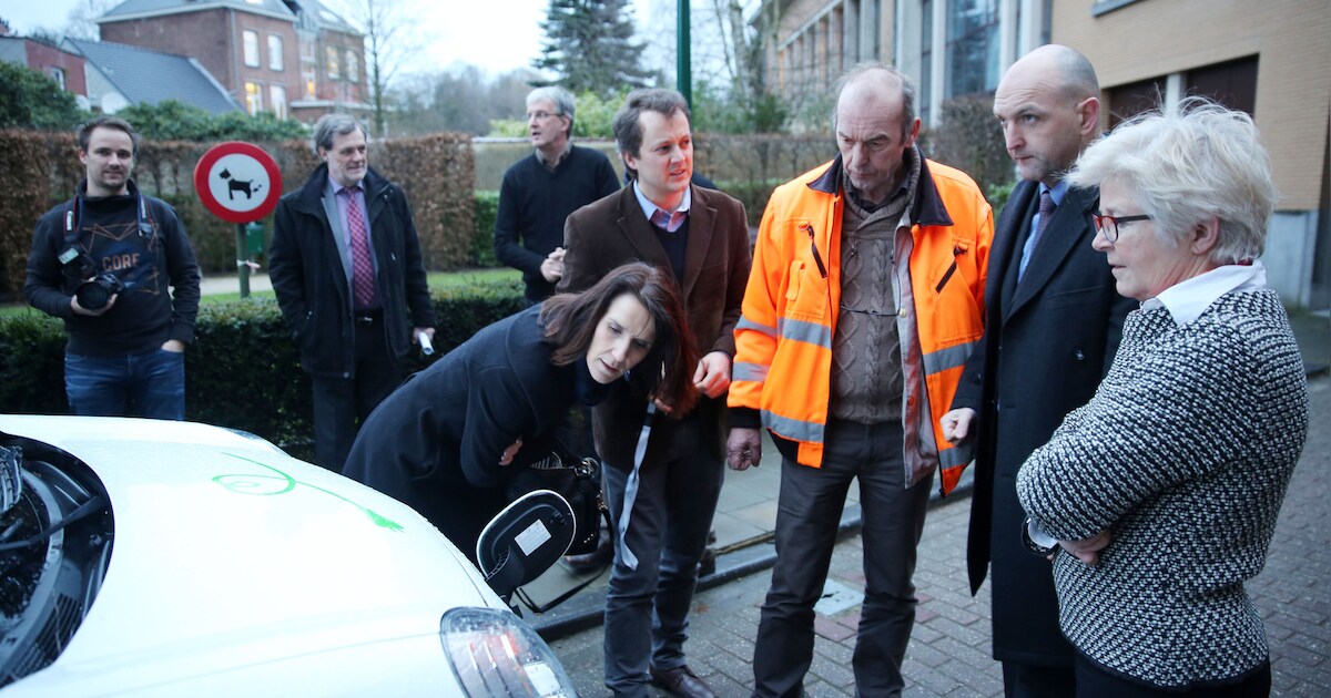 Jean-Paul test elektrische wagen | Sint-Genesius-Rode | HLN.be