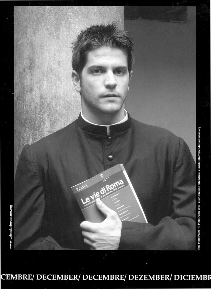 Een sexy priester voor elke maand van het jaar: de ‘hot priest calendar ...