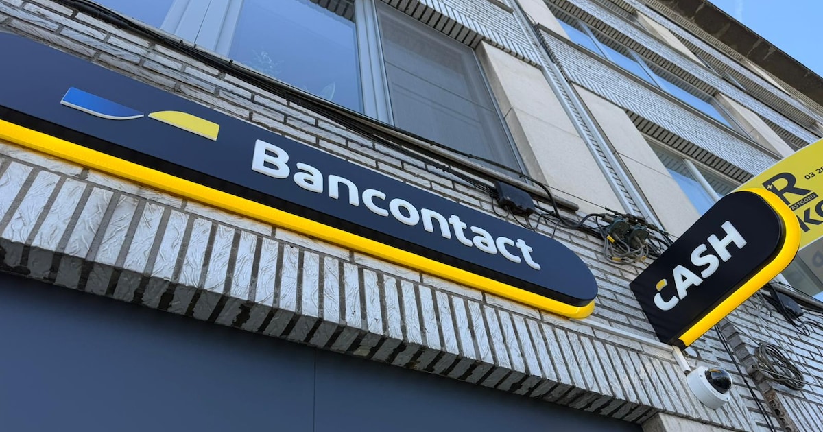 Geld afhalen in schaduw van de Bosuil: nieuw CASH-punt opent op ...