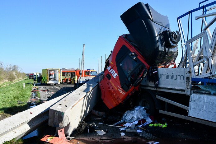 Ondernemer Marc (69) ziet kettingbotsing gebeuren op E403: “Ik dacht ...