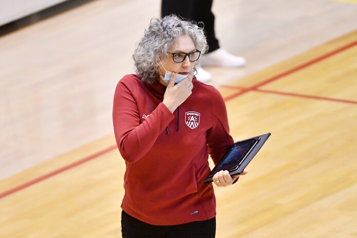 Britt Ruysschaert speelt volgend seizoen opnieuw bij de Antwerp Volley ...