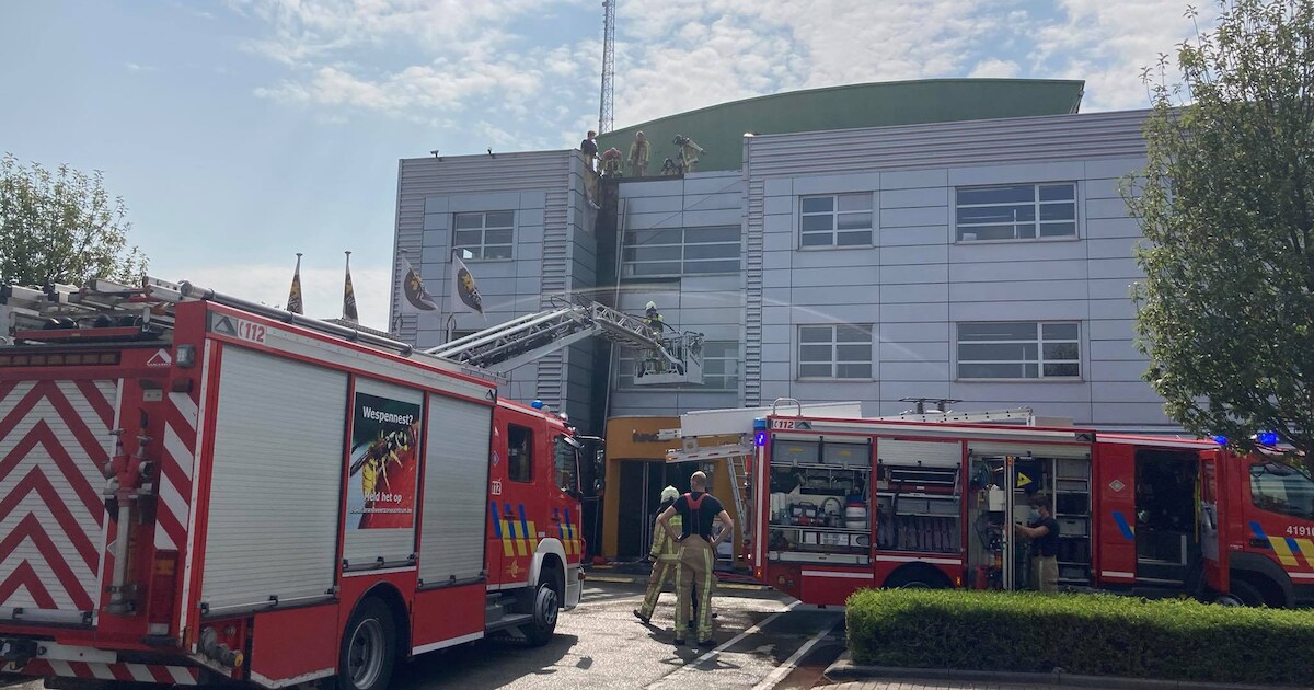 Kantoor van Ivago vat vuur na onkruidverbranding: onthaal en ...