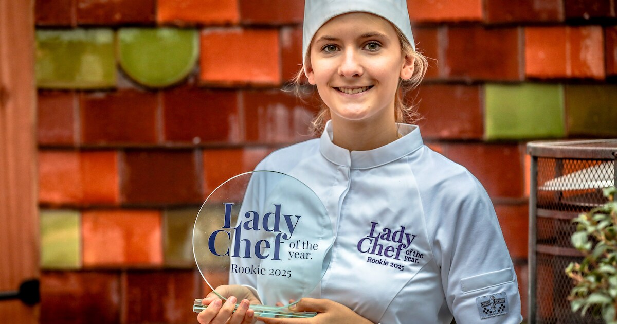 Chloé (18) is meest belovende Lady Chef van het jaar: “Mijn papa moest ...