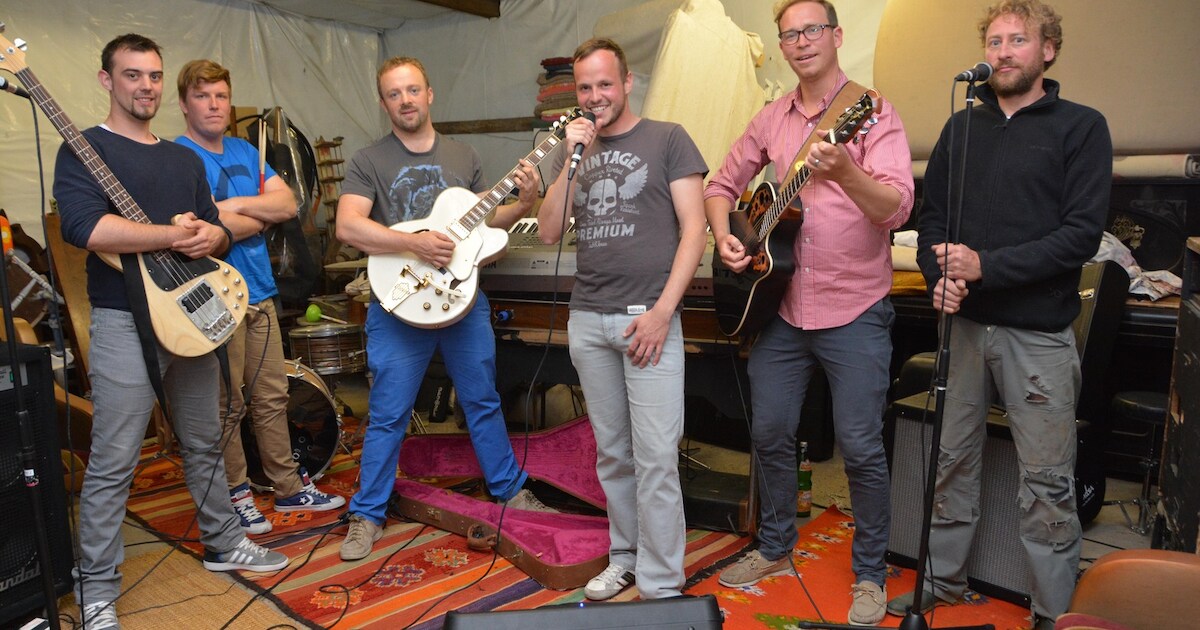 De Beukers debuteren in De Samenkomst | Izegem | HLN.be