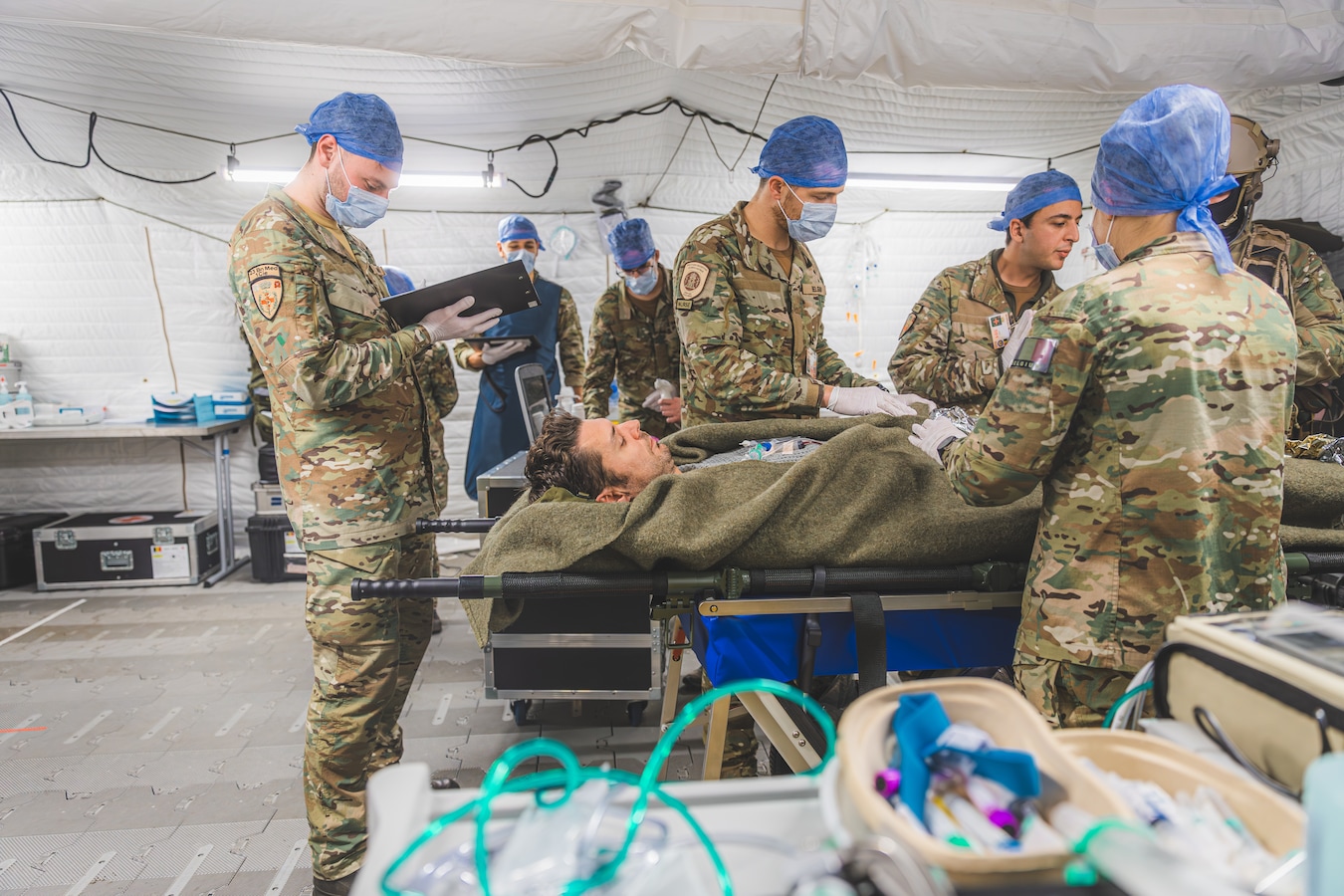 Onze reporter oefent mee met Belgisch leger: “Mocht de oorlog ...