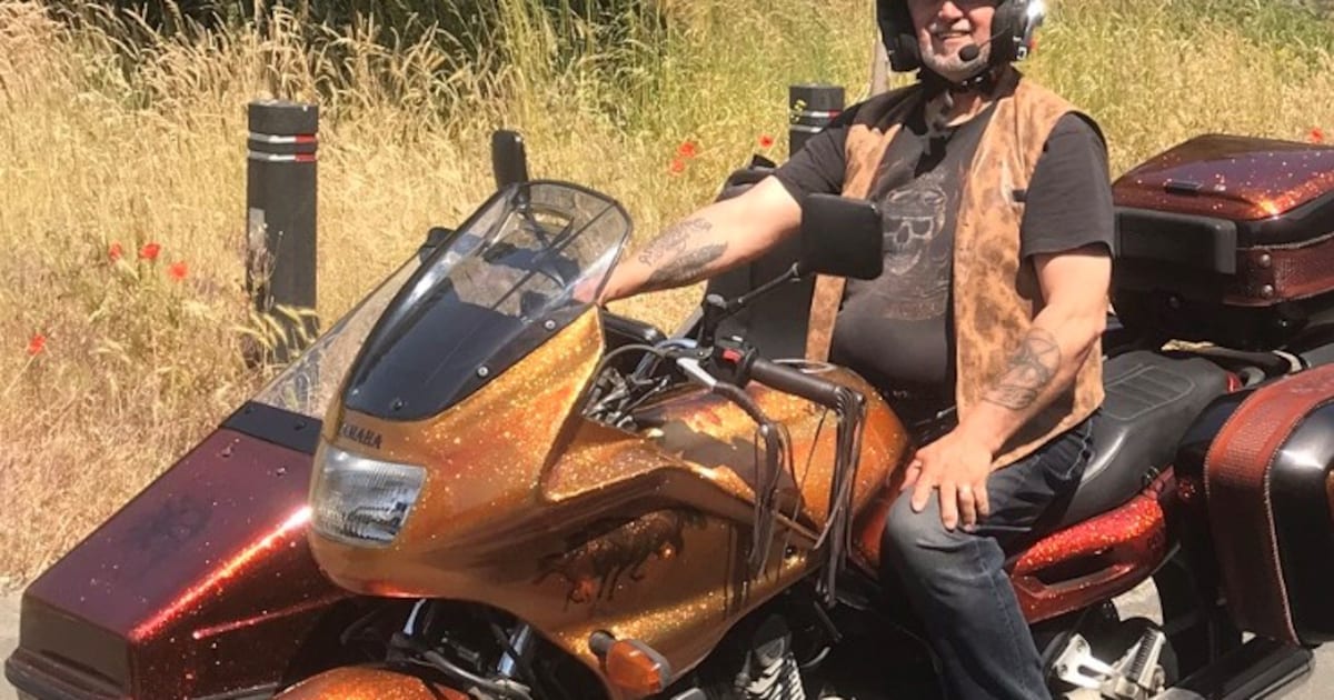 Gemeenteraadslid organiseert protestrit langs keuringscentra ...