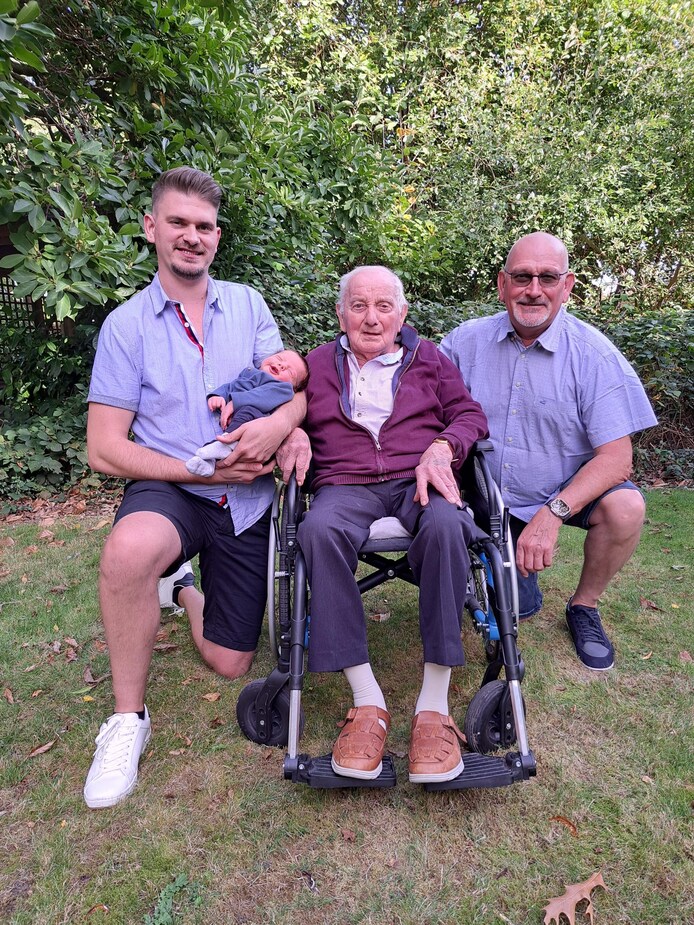 Baby Thomas vervolledigt Kalmthouts viergeslacht | Kalmthout | hln.be