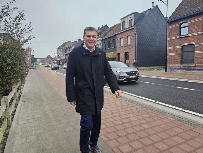Handelslei na acht maanden weer opengesteld voor het verkeer: “Drie ...