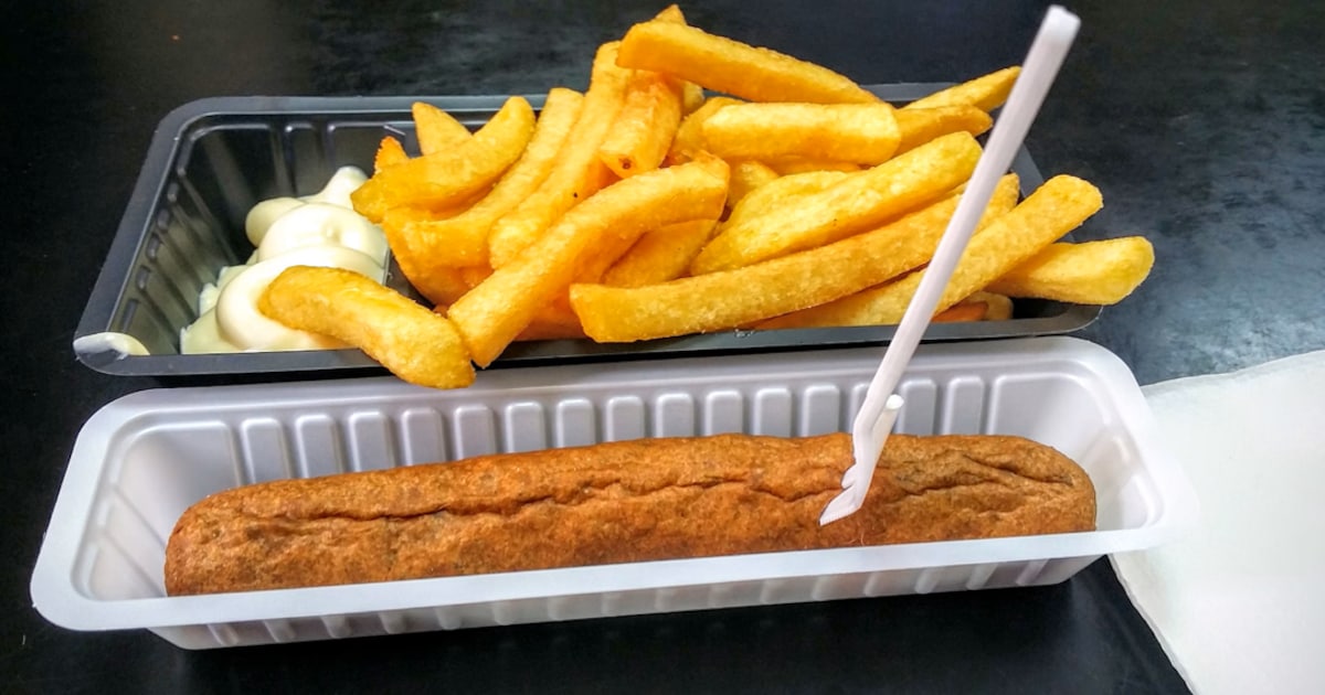 Twee Belgen opgepakt wegens illegale smokkel van curryworsten en ...