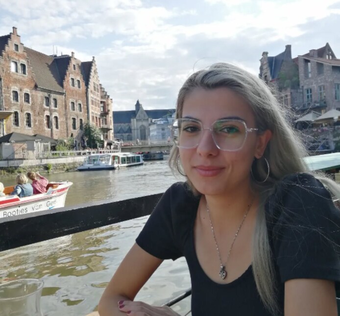 Gentse studente na drie weken vrijgelaten in Turkije: “Hopelijk snel ...