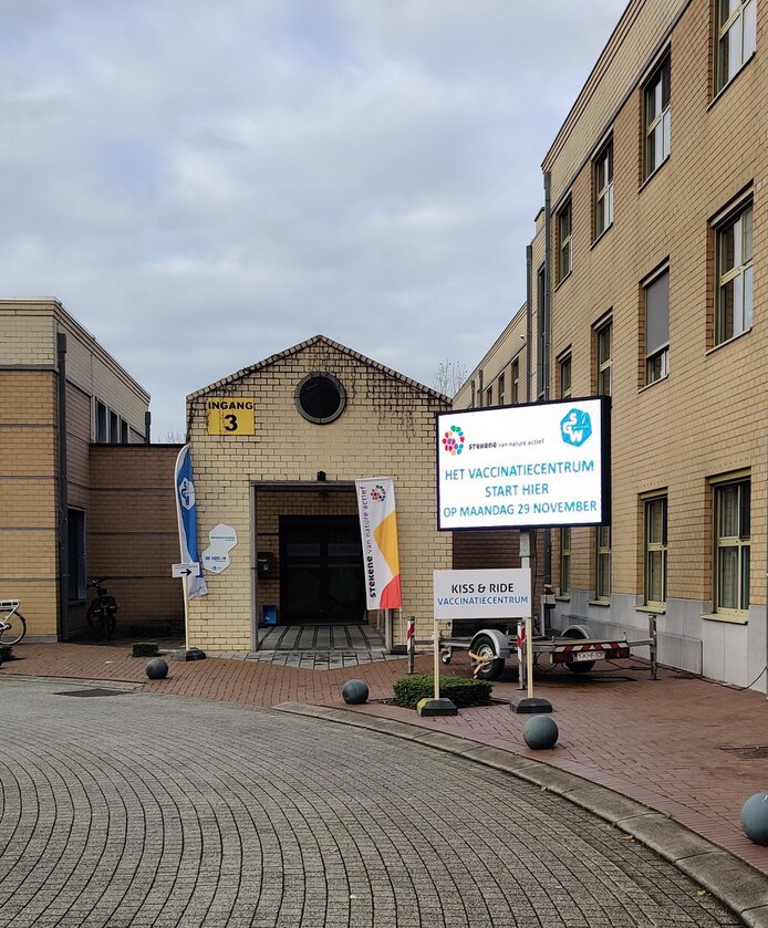Vaccinatiecentrum sluit tot 4 januari | Sint-Gillis-Waas | hln.be