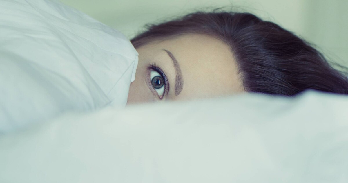 1 op de 20 mensen slaapt met de ogen open: “Er kunnen ernstige ...