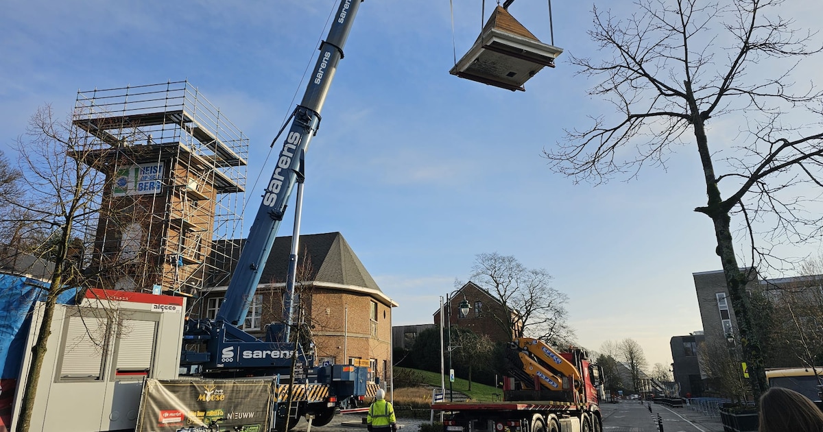 Toren van Torengebouw voor herstelling naar Sint-Lambertusinstituut ...