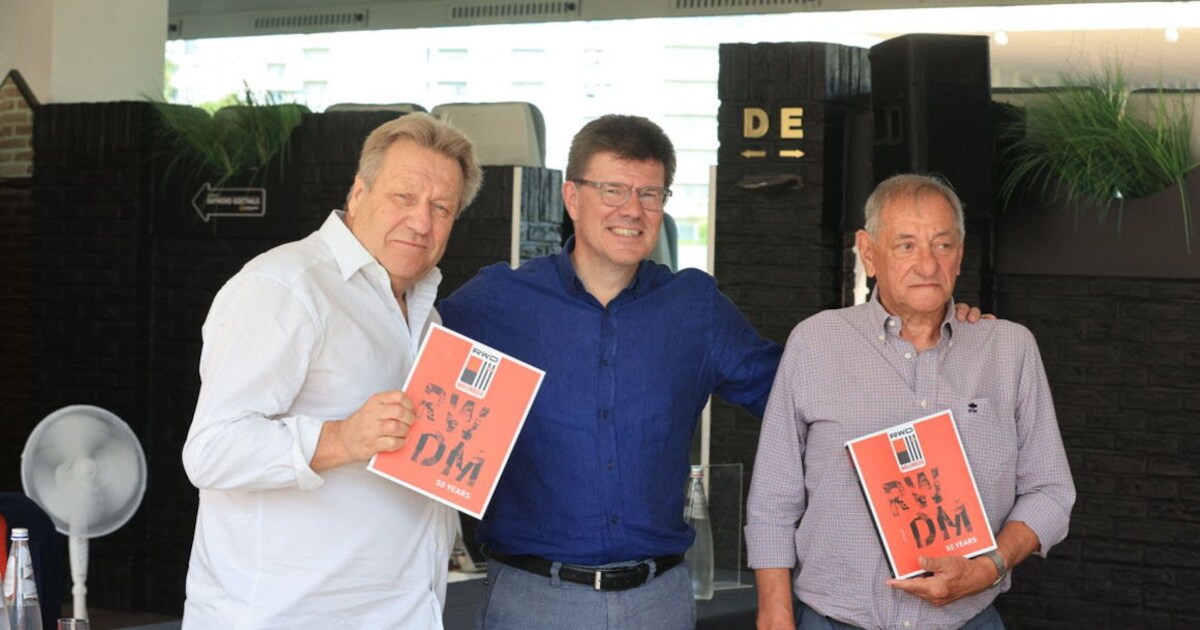 Sven Gatz brengt boek uit over RWDM: “Sinds mijn prille tienerjaren al ...