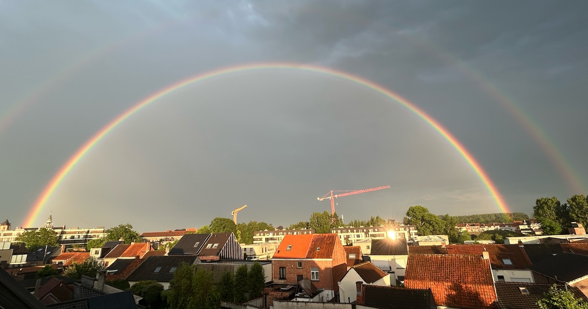 Dubbele regenboog kleurt grijze hemel boven Maldegem op | Regio | HLN.be