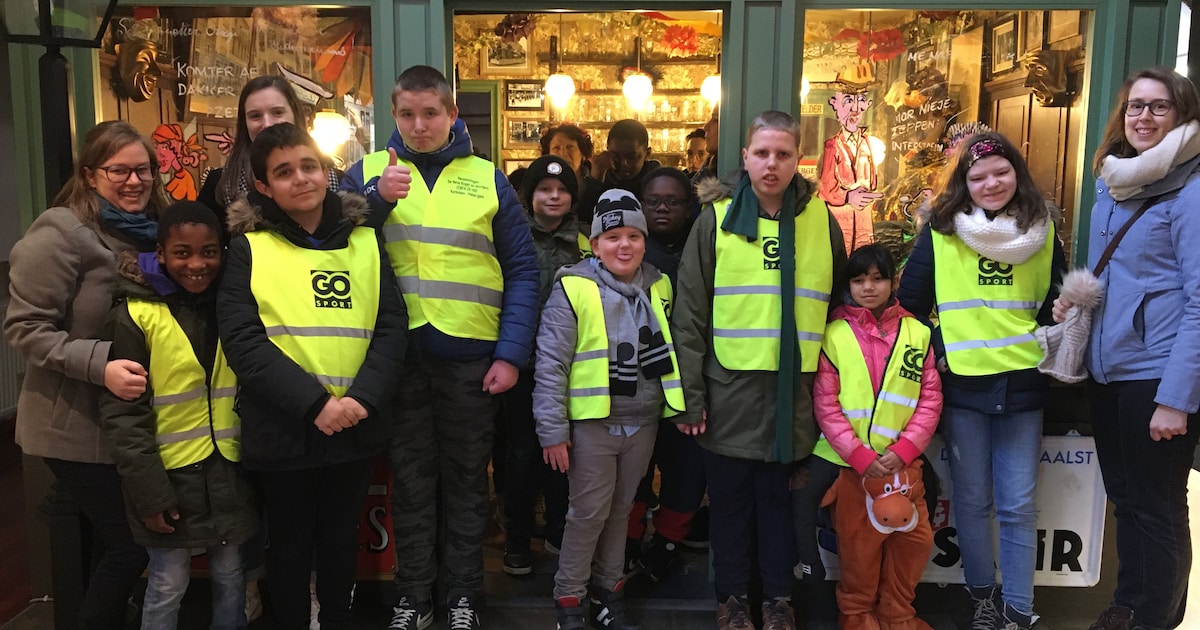 Leerlingen van De Zonneroos bezoeken carnavalsmuseum | Aalst | HLN.be