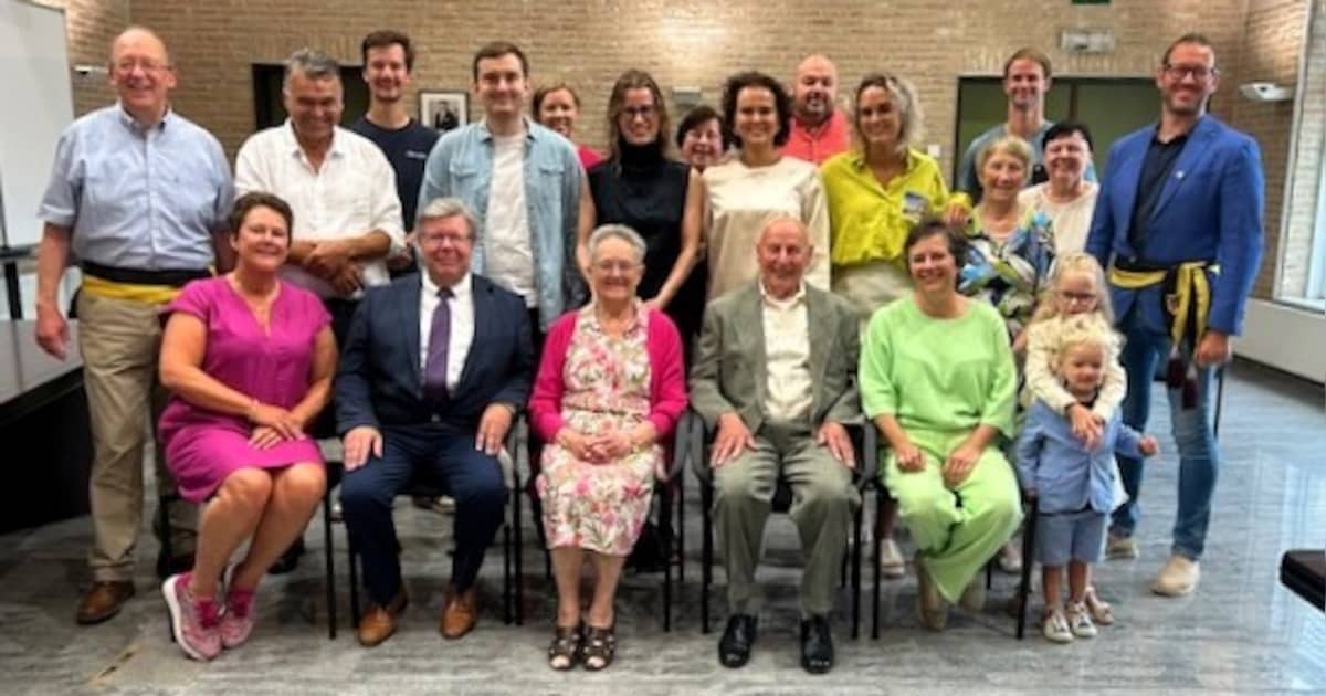 Diamant voor Gaby Desmet en Maria Devos | Dentergem | HLN.be