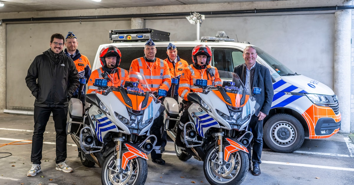 Twee nieuwe motoren voor Verkeersdienst lokale politie | Lebbeke | HLN.be
