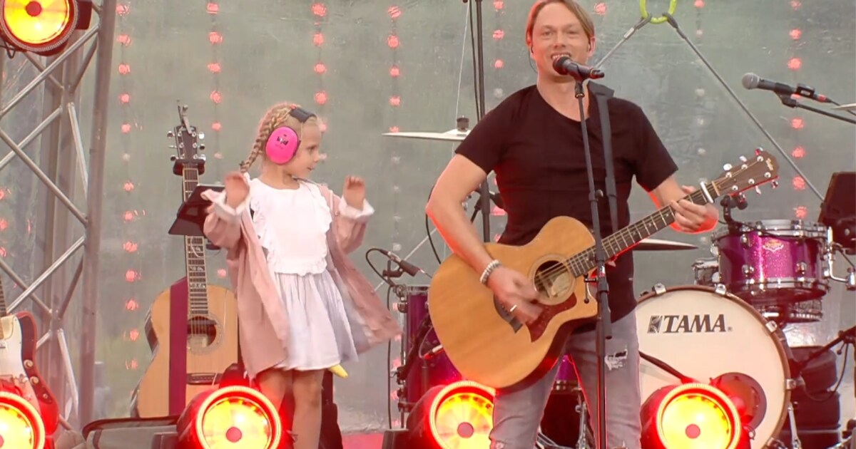 Regi scoort grootste hit ooit met nummer voor z'n dochter Ellie: "Ik ...
