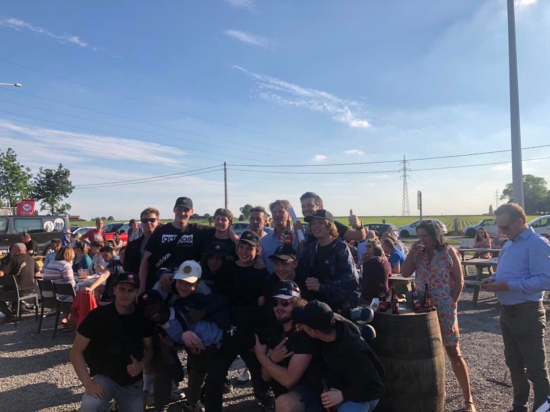 Veel volk voor meet & greet met De Romeo’s dankzij winnende slogan ‘Het leven is net een ...