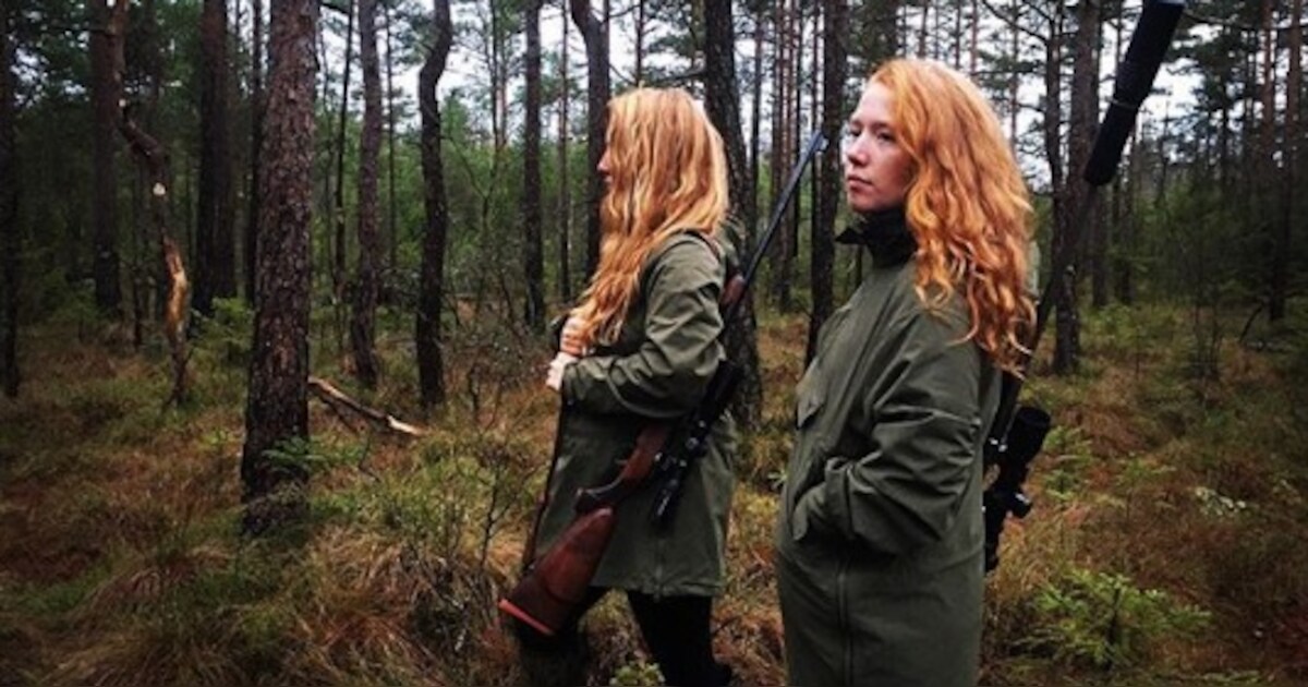 In het brein van een jager: tweelingzussen leggen uit waarom ze zo graag dieren doodschieten ...