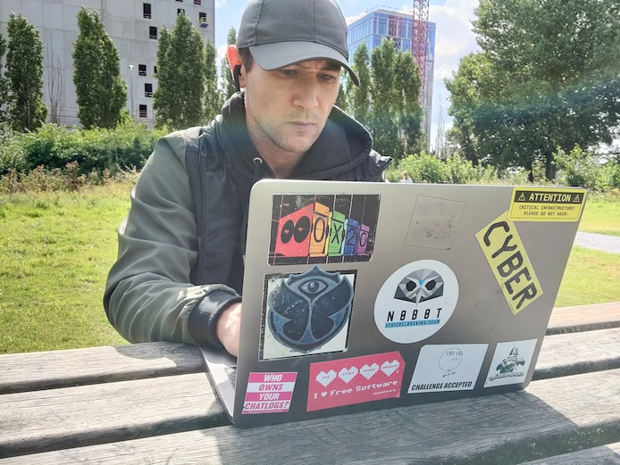 Kijkt iemand mee in jouw living of slaapkamer? Tech-experten geven advies om misbruik van ...