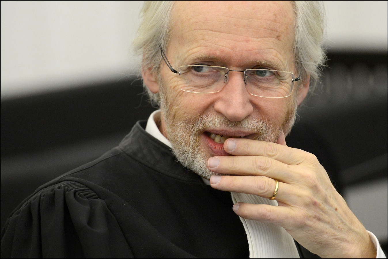 "Doofpotoperatie na foute bestraling in UZ Gent" | Foto | hln.be