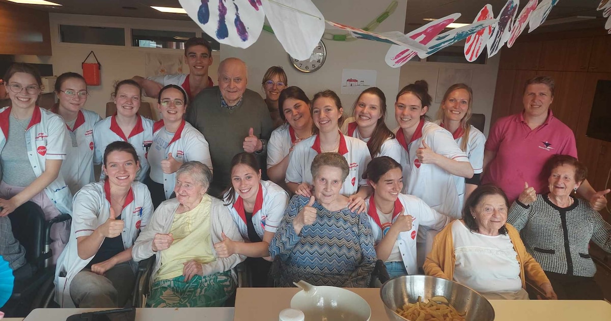 Studenten nemen afdeling rusthuis vier weken over: “Dat ook bewoners ...