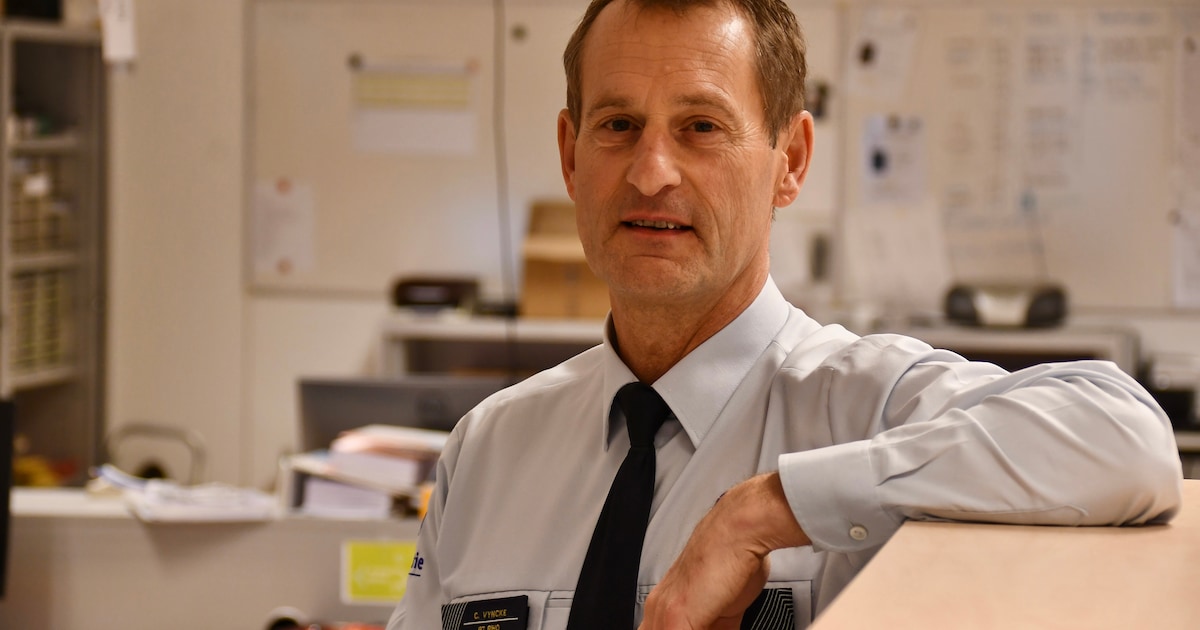 Politiewoordvoerder Carl (60) gaat met pensioen: “Communiceren over een ...