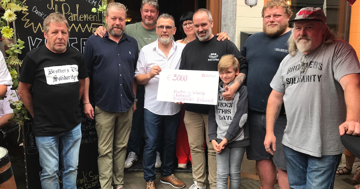 Mina en Frank vieren tiende verjaardag ‘t Parlement en schenken mooi ...