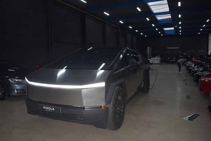 Eerste Belgische Tesla Cybertruck-eigenaar wil die alweer verkopen: “Ik ...