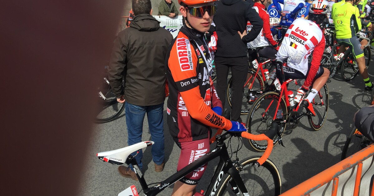 Remco Evenepoel neemt zaterdag afscheid van ex-ploegmakker Stef Loos ...