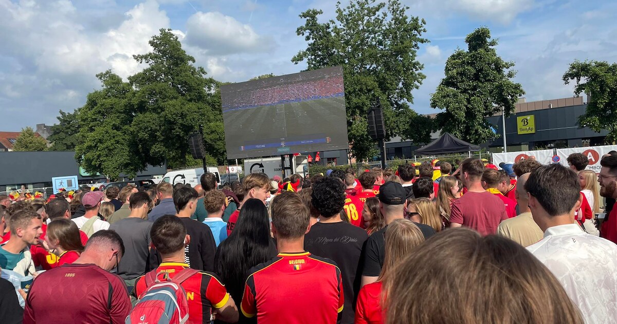 Rode Duivels-fans massaal op post op de Keizershalparking: “Zeker 2.500 ...