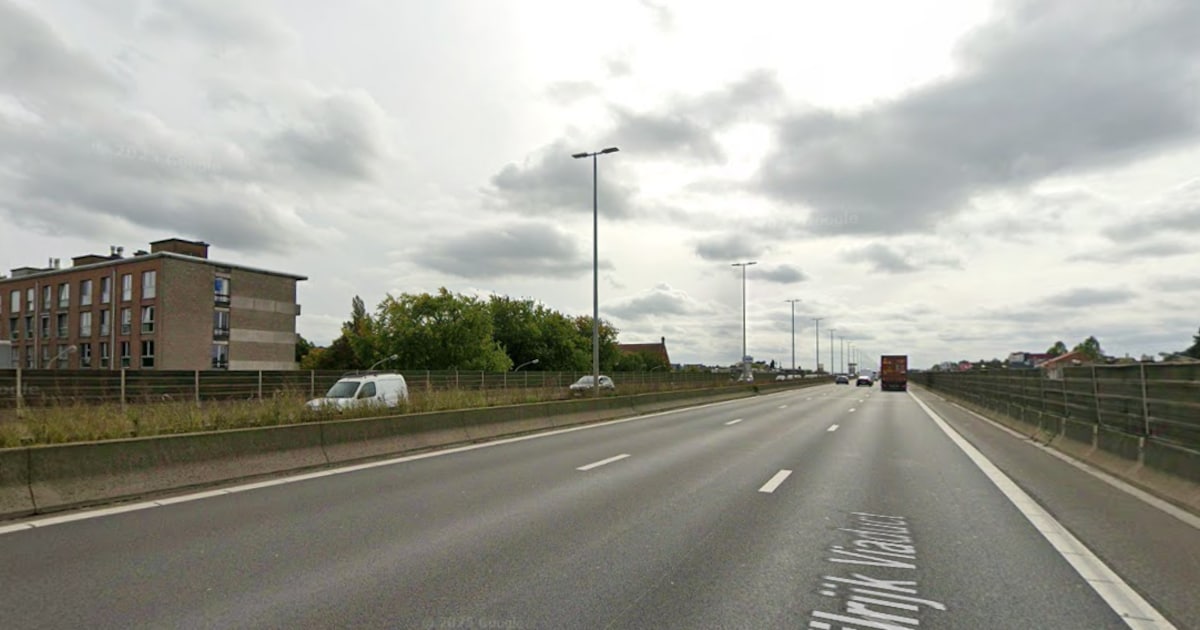 Agentschap Wegen en Verkeer onderzoekt centrale busbaan op A12 in Aartselaar en Wilrijk ...