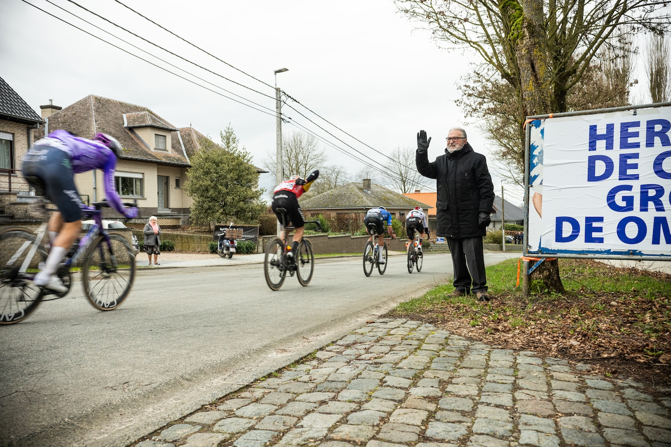 Herman De Croo (88) voor het eerst sinds verlies van echtgenote weer ...