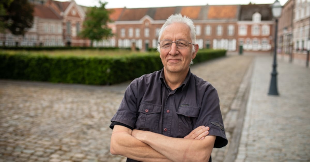 Ortwyn (61) is al 42 jaar stadsgids en roept twijfelaars op: “Op deze manier houden we de ...