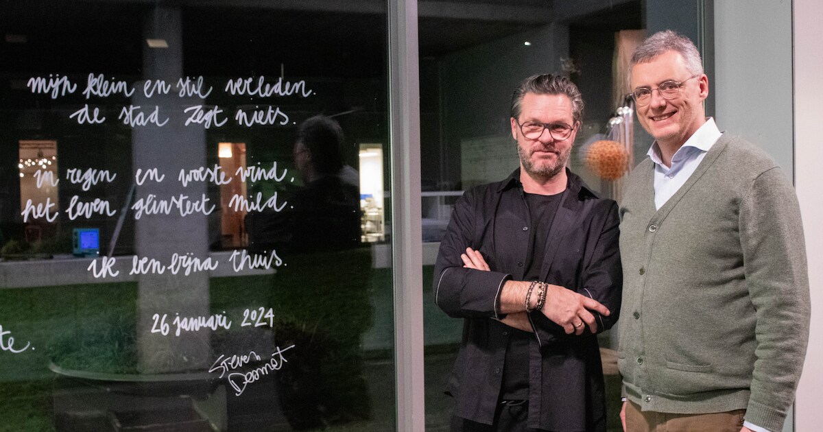 Steven Desmet (50) is nieuwe stadsschrijver van Damme | Damme | HLN.be
