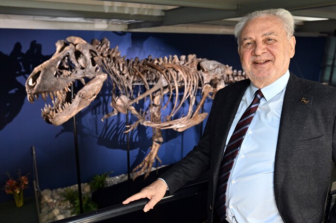 Na storm van kritiek op ‘megalomane’ en ‘Dubaï-achtige’ Boerentoren: Fernand Huts onthult straks ...