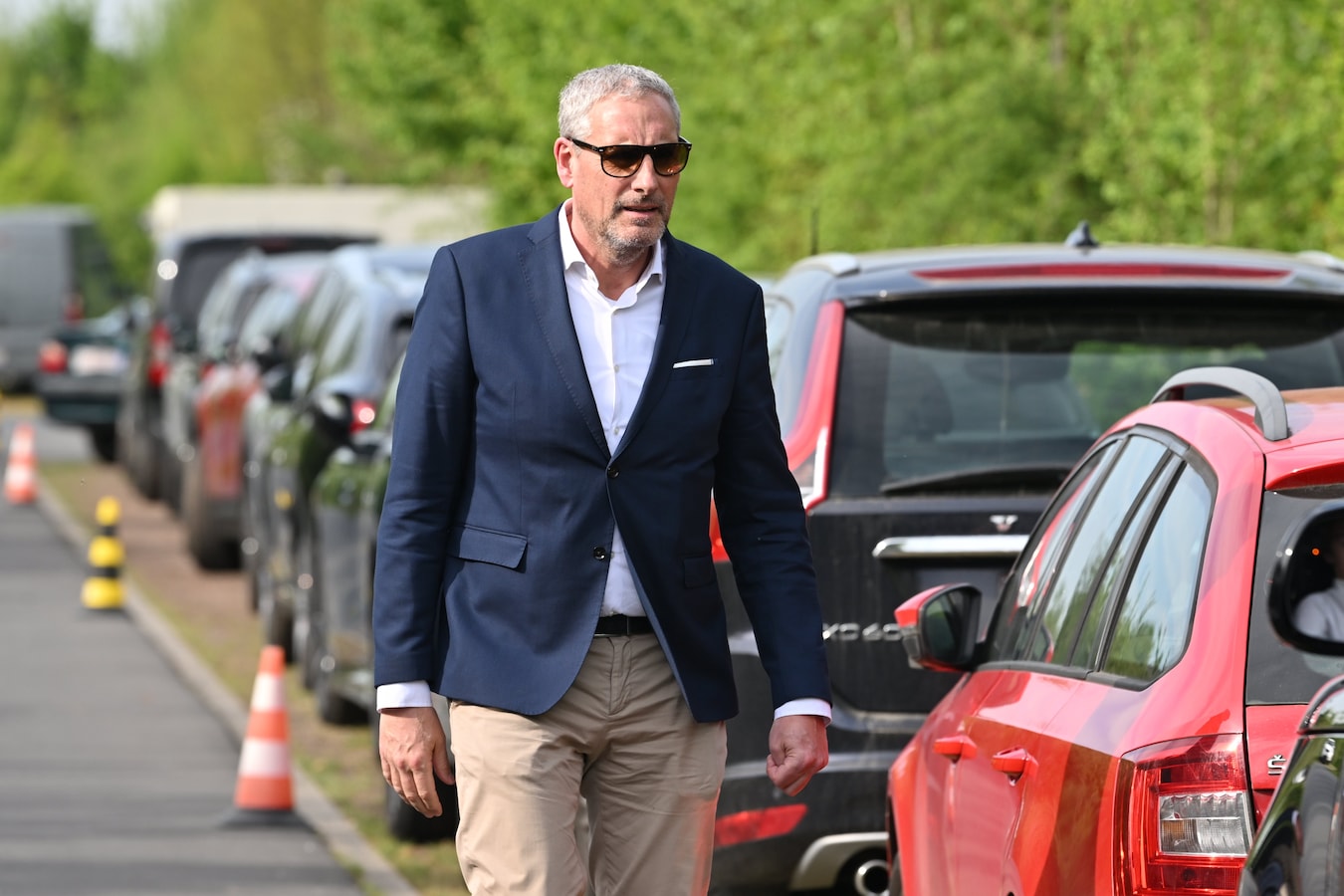 Vlaanderen neemt afscheid van Samsons geestelijke vader Danny Verbiest ...