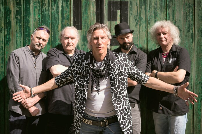 Broer van Helmut Lotti blaast zangcarrière nieuw leven in en kiest nu ...