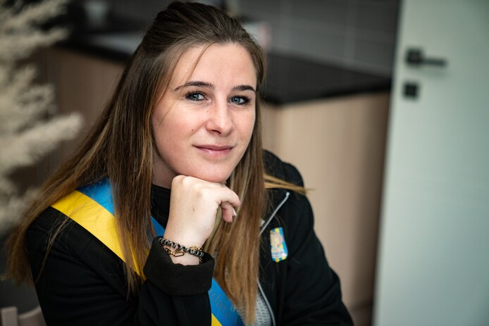 Stephanie (30) mag zich nieuwe Prinses Carnaval noemen: “Carnaval is ...