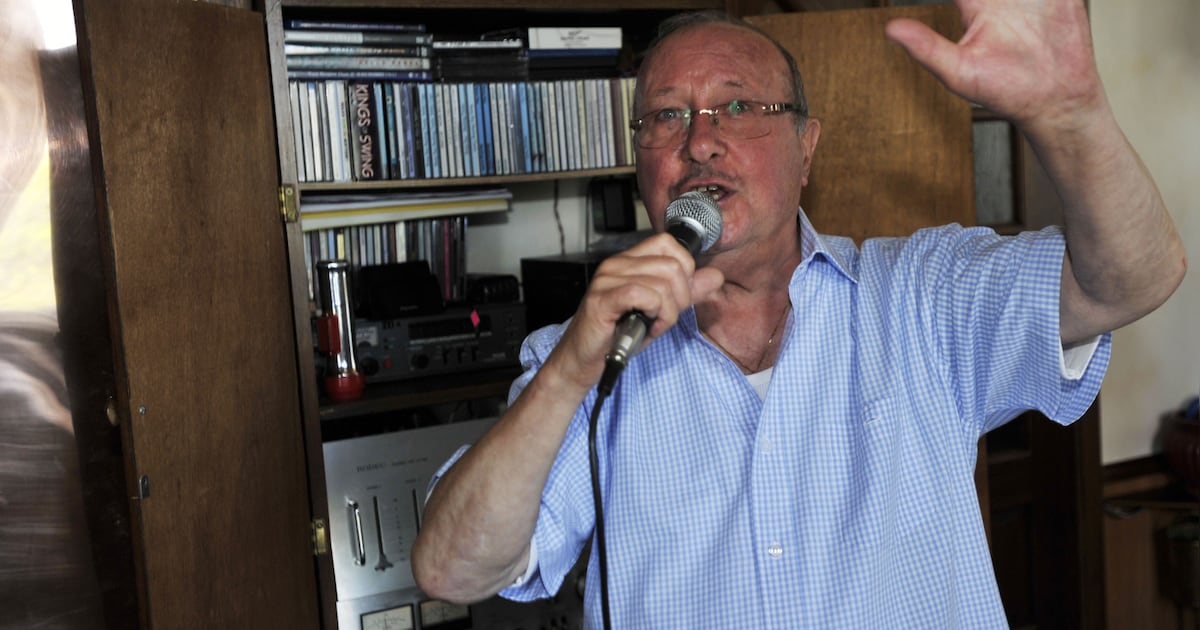 Remy Ray (82) speelt voor 15.000 man | Brussel | HLN.be