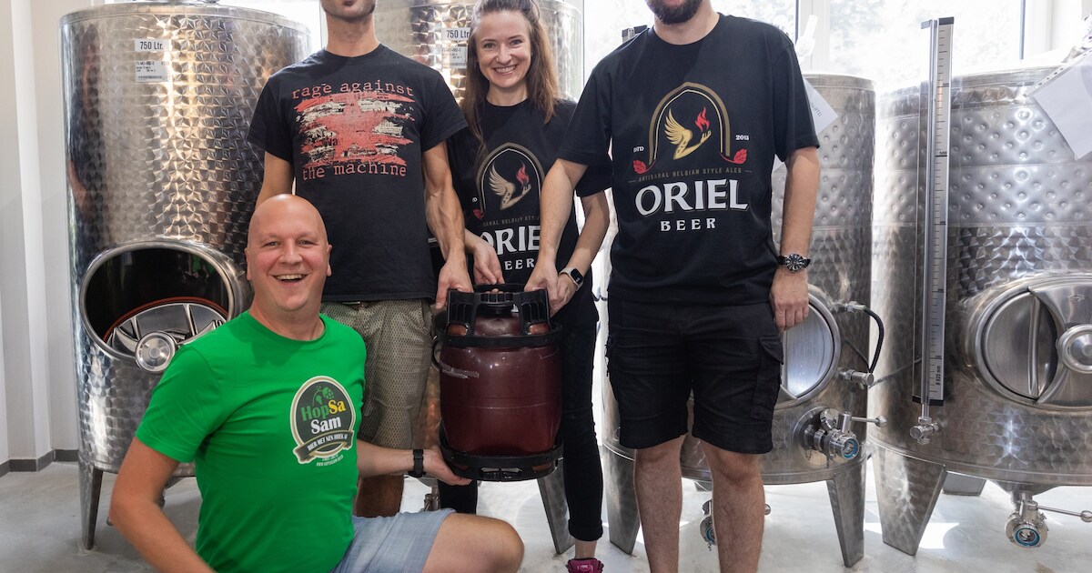 Belgische en Roemeense brouwers slaan de handen in elkaar en maken een ...