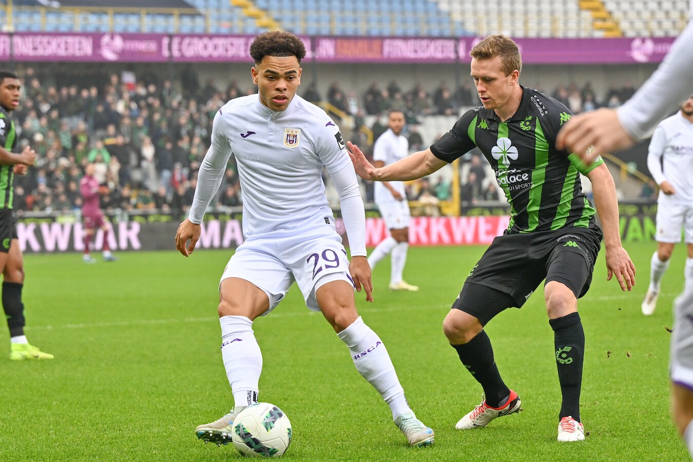 "Hans Vanaken zou in het buitenland overal mee spelen": aftrap van de ...