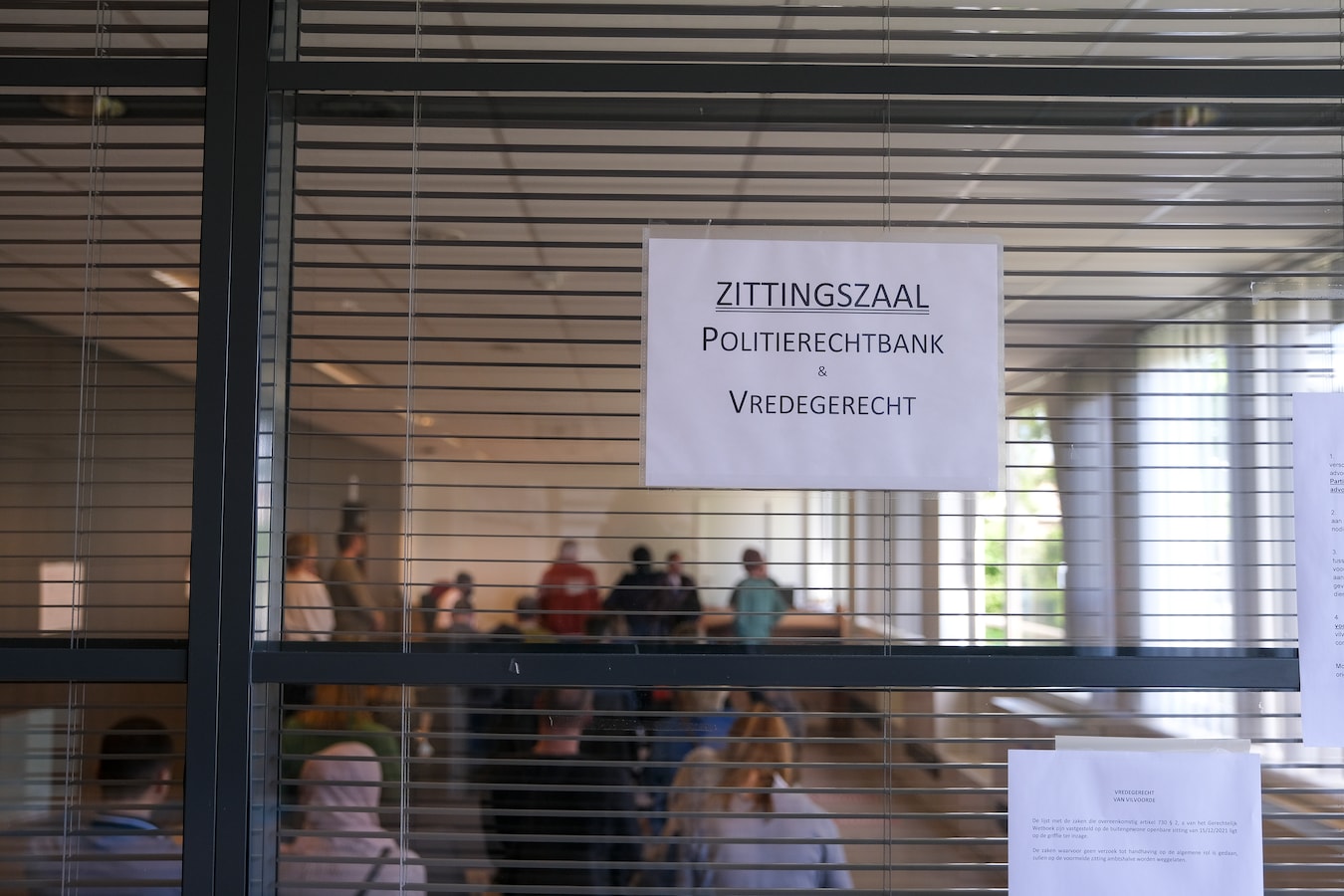 Politieofficier betrapt op rijden onder invloed in Overijse terwijl hij ...