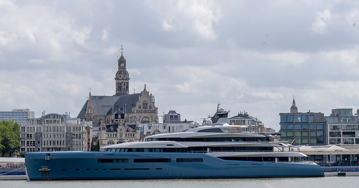 Superjacht van Tottenham-baas voor anker in Antwerpen: schip heeft ...