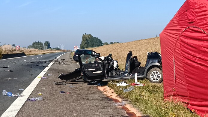 Na fatale aanrijding door spookrijdster toont Ronse groot hart voor ...