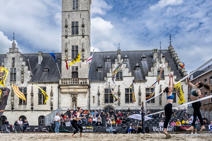 Beachvolley neemt Dendermonde over met spektakel op Grote Markt en ...