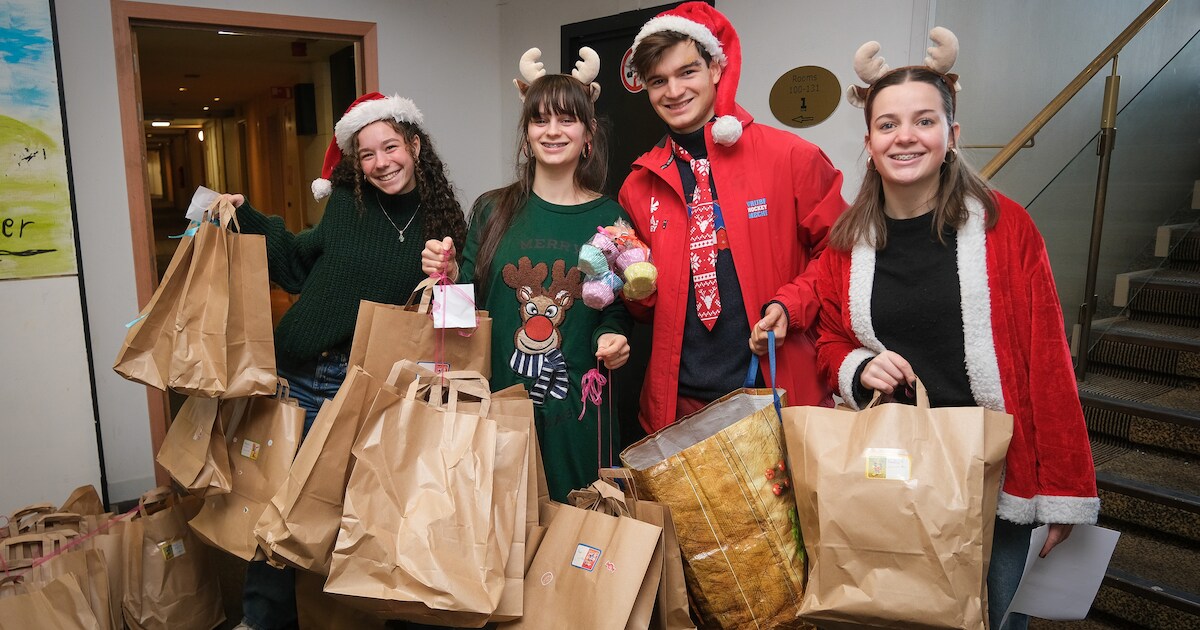 Leerlingen Mechelse school delen kerstpakketten uit en organiseren ...