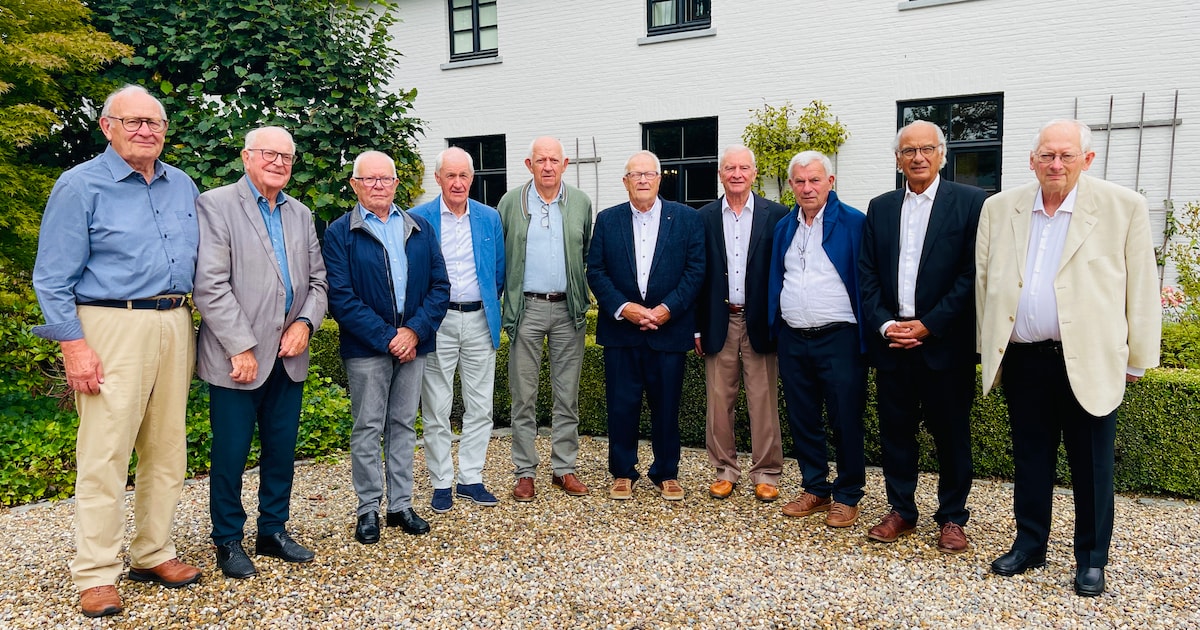 Eerste lichting afgestudeerden Sint-Jan Berchmansinstituut viert na 60 ...